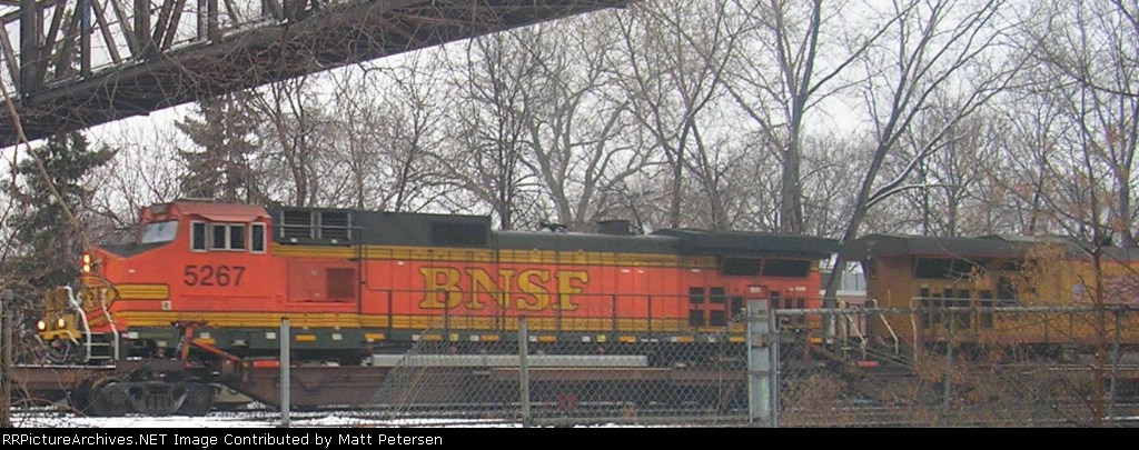 BNSF 5267